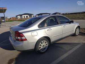 Volvo S40 2006 Kauņa, ar dzinēja tilpumu 1.60 L un nobraukumu 251 tūkst. km par 1000 €, foto 3 vietnē AUTOMOTO.COM.LV