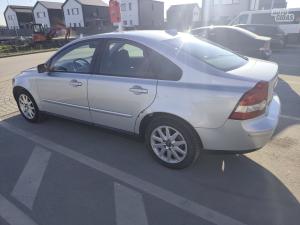 Volvo S40 2006 Kauņa, ar dzinēja tilpumu 1.60 L un nobraukumu 251 tūkst. km par 1000 €, foto 5 vietnē AUTOMOTO.COM.LV