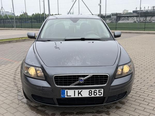 Volvo S40 2006 Jonava, ar dzinēja tilpumu 1.80 L un nobraukumu 300 tūkst. km par 500 €, foto 2 vietnē AUTOMOTO.COM.LV