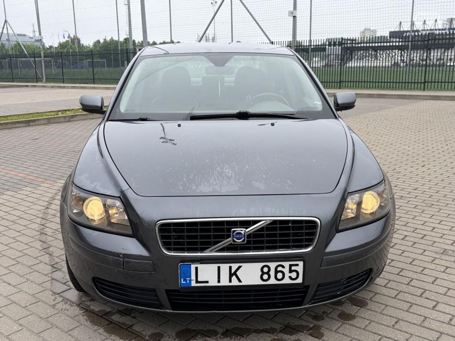 Вольво С40 2006 в Ионава, объемом двигателя 1.80 л и пробегом 300 тыс. км за 500 €, фото 3 на AUTOMOTO.COM.LV