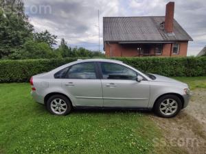 Вольво С40 2006 в Рига, объемом двигателя 1.80 л и пробегом 285 тыс. км за 800 €, фото 5 на AUTOMOTO.COM.LV