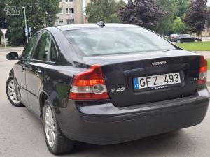 Volvo S40 2006 in Silute, with an engine capacity of 1.60 L and mileage of 267 thousand km for 1050 €, photo 5 on AUTOMOTO.COM.LV