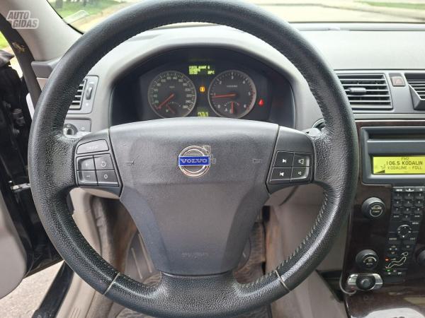 Volvo S40 2006 in Silute, with an engine capacity of 1.60 L and mileage of 267 thousand km for 1050 €, photo 8 on AUTOMOTO.COM.LV