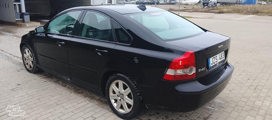 Volvo S40 2006 in Vilkaviskis, with an engine capacity of 2.00 L and mileage of 309 thousand km for 600 €, photo 3 on AUTOMOTO.COM.LV
