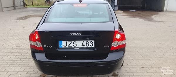 Volvo S40 2006 in Vilkaviskis, with an engine capacity of 2.00 L and mileage of 309 thousand km for 600 €, photo 4 on AUTOMOTO.COM.LV