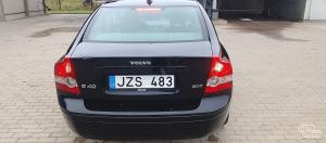 Volvo S40 2006 in Vilkaviskis, with an engine capacity of 2.00 L and mileage of 309 thousand km for 600 €, photo 4 on AUTOMOTO.COM.LV