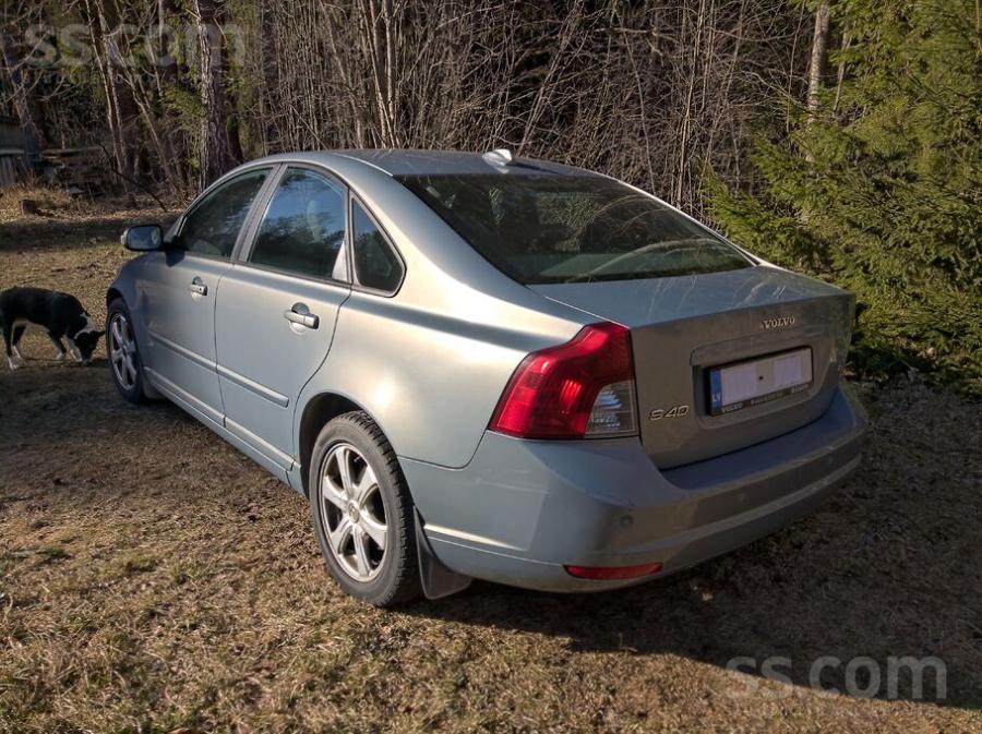 Volvo S40 2007 Rīga, ar dzinēja tilpumu 1.80 L un nobraukumu 274 tūkst. km par 2300 €, foto 2 vietnē AUTOMOTO.COM.LV