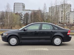 Volvo S40 2007 in Vilnius, with an engine capacity of 1.60 L and mileage of 264 thousand km for 1100 €, photo 4 on AUTOMOTO.COM.LV