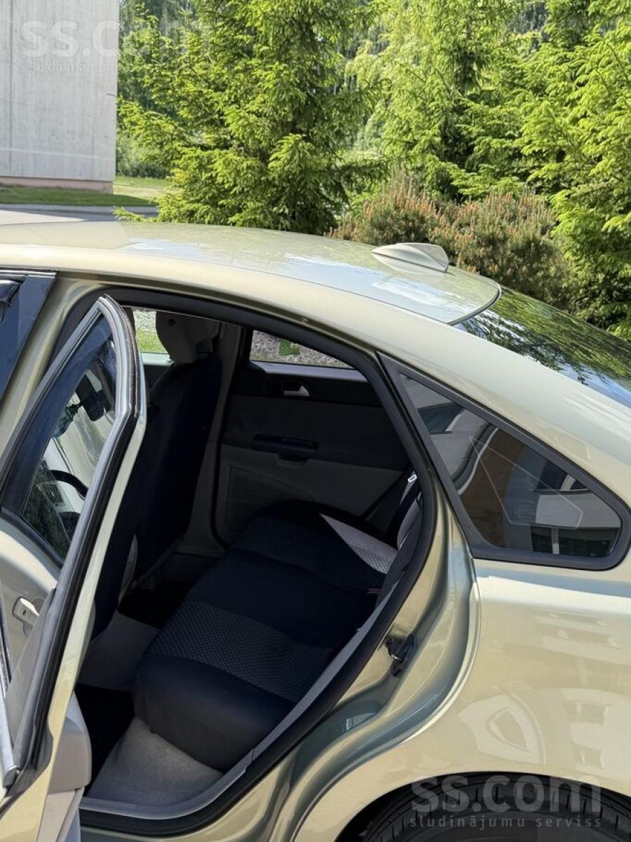 Volvo S40 2007 Aizkraukle, ar dzinēja tilpumu 1.60 L un nobraukumu 294 tūkst. km par 1750 €, foto 13 vietnē AUTOMOTO.COM.LV