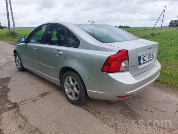 Вольво С40 2007 в Добеле, объемом двигателя 1.60 л и пробегом 312 тыс. км за 1650 €, фото 4 на AUTOMOTO.COM.LV