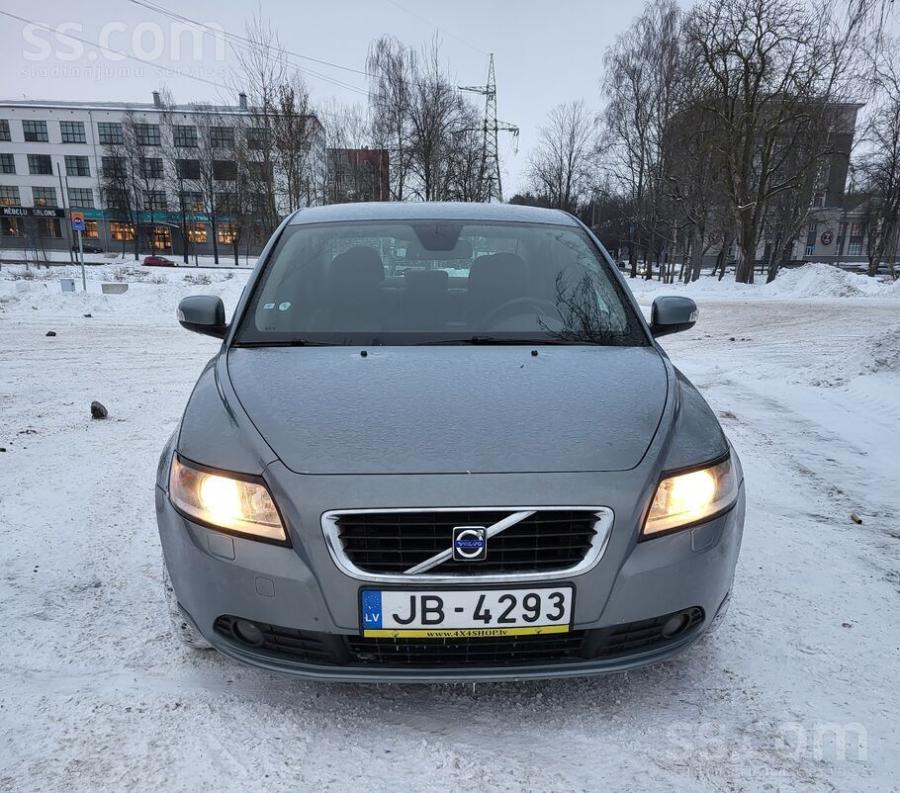 Volvo S40 2008 in Riga, with an engine capacity of 2.00 L and mileage of 250 thousand km for 1750 €, photo 1 on AUTOMOTO.COM.LV