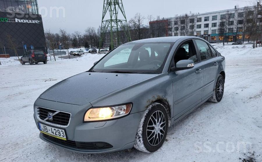 Volvo S40 2008 in Riga, with an engine capacity of 2.00 L and mileage of 250 thousand km for 1750 €, photo 2 on AUTOMOTO.COM.LV