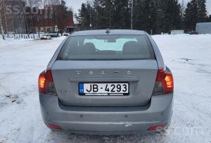 Volvo S40 2008 in Riga, with an engine capacity of 2.00 L and mileage of 250 thousand km for 1750 €, photo 5 on AUTOMOTO.COM.LV