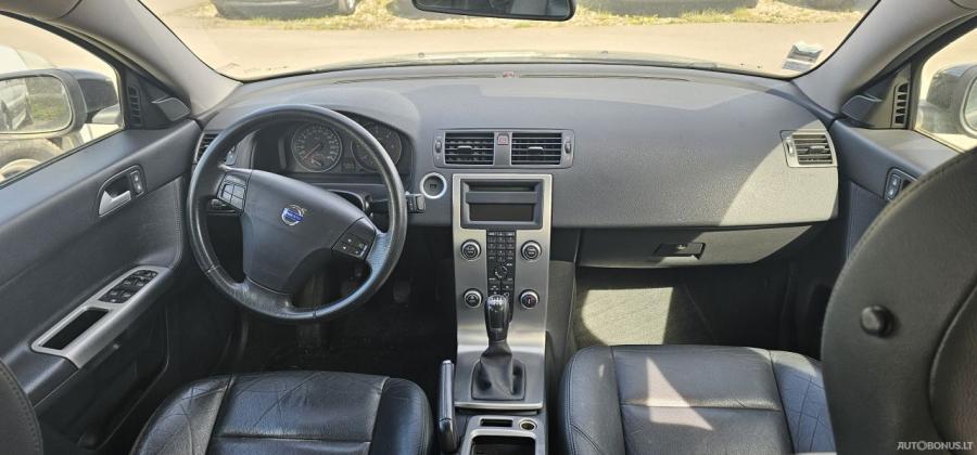 Volvo S40 2008 in Kaunas, with an engine capacity of 2.00 L and mileage of 223 thousand km for 2900 €, photo 3 on AUTOMOTO.COM.LV