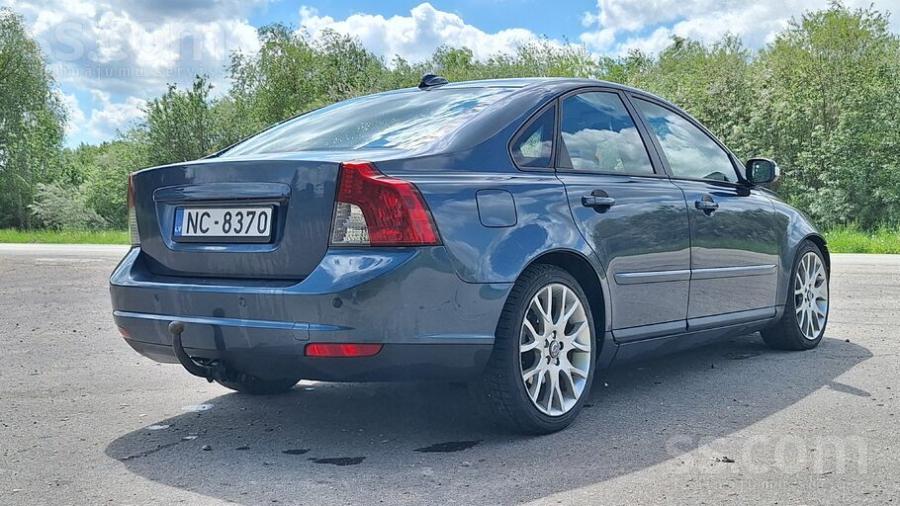 Вольво С40 2008 в Бауска, объемом двигателя 2.00 л и пробегом 322 тыс. км за 2000 €, фото 4 на AUTOMOTO.COM.LV