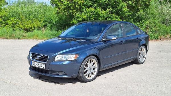 Volvo S40 2008 Bauska, ar dzinēja tilpumu 2.00 L un nobraukumu 322 tūkst. km par 2000 €, foto 7 vietnē AUTOMOTO.COM.LV
