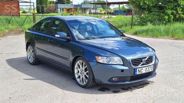 Volvo S40 2008 Bauska, ar dzinēja tilpumu 2.00 L un nobraukumu 322 tūkst. km par 2000 €, foto 8 vietnē AUTOMOTO.COM.LV