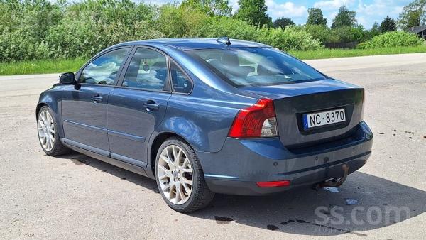 Volvo S40 2008 Bauska, ar dzinēja tilpumu 2.00 L un nobraukumu 322 tūkst. km par 2000 €, foto 10 vietnē AUTOMOTO.COM.LV