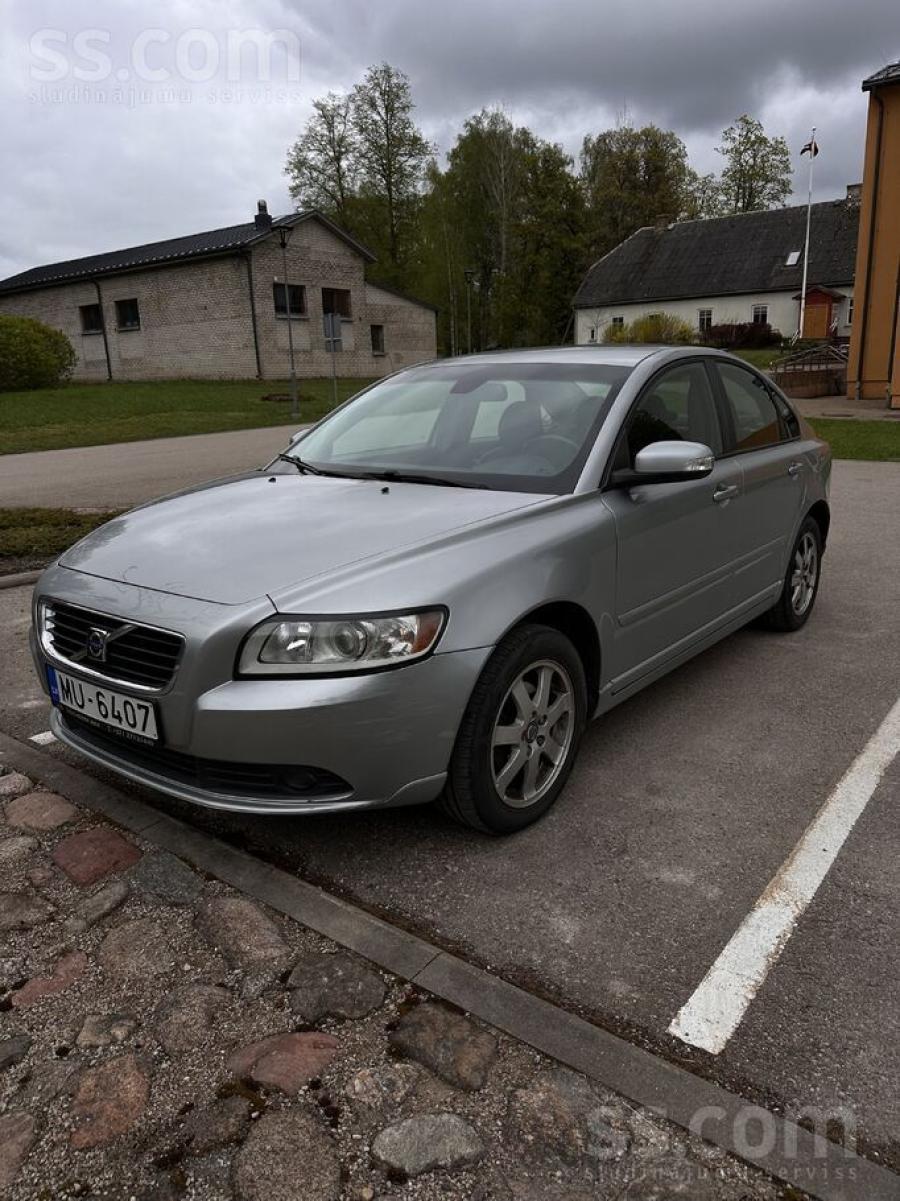 Volvo S40 2008 in Saldus, with an engine capacity of 1.60 L and mileage of 170 thousand km for 2500 €, photo 1 on AUTOMOTO.COM.LV