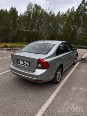 Volvo S40 2008 in Saldus, with an engine capacity of 1.60 L and mileage of 170 thousand km for 2500 €, photo 5 on AUTOMOTO.COM.LV