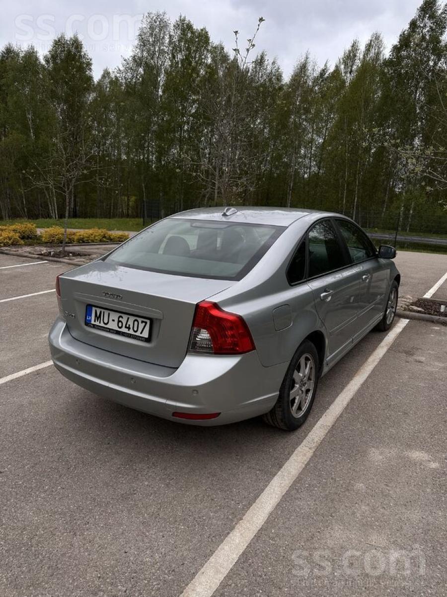 Volvo S40 2008 in Saldus, with an engine capacity of 1.60 L and mileage of 170 thousand km for 2500 €, photo 5 on AUTOMOTO.COM.LV