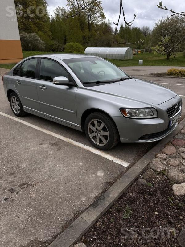 Volvo S40 2008 Saldus, ar dzinēja tilpumu 1.60 L un nobraukumu 170 tūkst. km par 2500 €, foto 5 vietnē AUTOMOTO.COM.LV