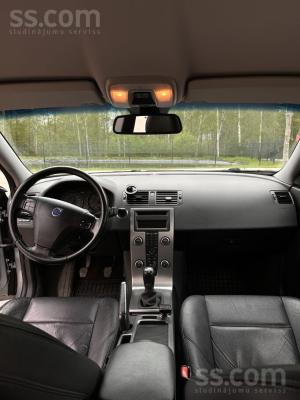 Volvo S40 2008 in Saldus, with an engine capacity of 1.60 L and mileage of 170 thousand km for 2500 €, photo 10 on AUTOMOTO.COM.LV