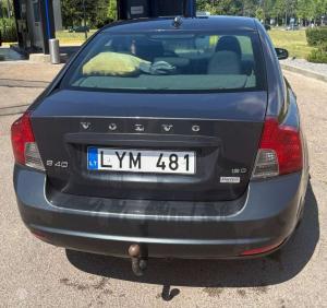 Volvo S40 2008 in Kaunas, with an engine capacity of 1.56 L and mileage of 441 thousand km for 2500 €, photo 7 on AUTOMOTO.COM.LV