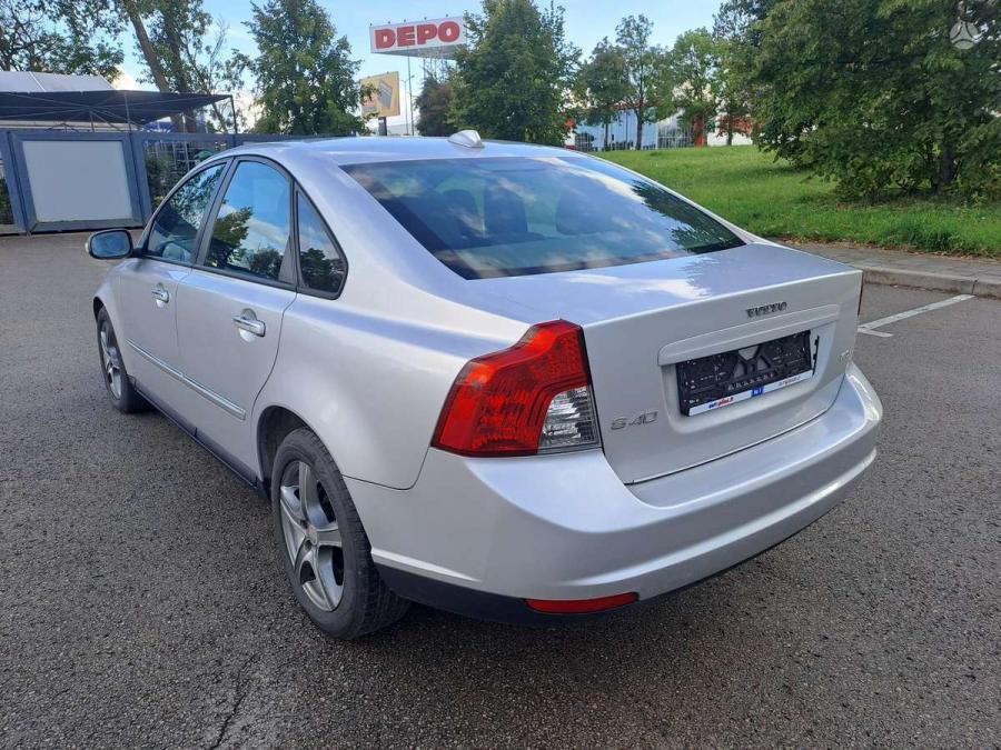 Volvo S40 2008 in Siauliai, with an engine capacity of 1.60 L and mileage of 241 thousand km for 3150 €, photo 6 on AUTOMOTO.COM.LV