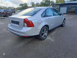 Volvo S40 2008 in Siauliai, with an engine capacity of 1.60 L and mileage of 241 thousand km for 3150 €, photo 7 on AUTOMOTO.COM.LV