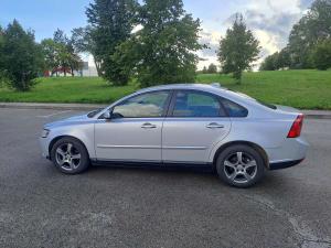 Volvo S40 2008 in Siauliai, with an engine capacity of 1.60 L and mileage of 241 thousand km for 3150 €, photo 8 on AUTOMOTO.COM.LV