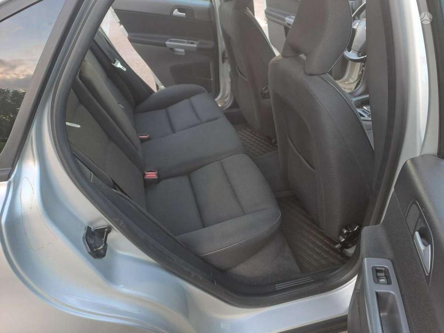 Volvo S40 2008 in Siauliai, with an engine capacity of 1.60 L and mileage of 241 thousand km for 3150 €, photo 12 on AUTOMOTO.COM.LV
