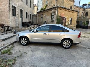 Volvo S40 2009 Rīga, ar dzinēja tilpumu 2.00 L un nobraukumu 272 tūkst. km par 1982 €, foto 13 vietnē AUTOMOTO.COM.LV