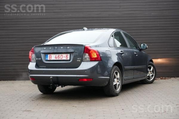 Volvo S40 2009 Rīga, ar dzinēja tilpumu 1.60 L un nobraukumu 201 tūkst. km par 4890 €, foto 3 vietnē AUTOMOTO.COM.LV