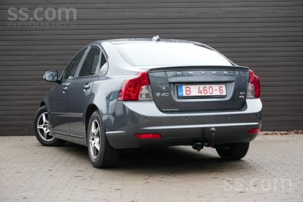 Volvo S40 2009 Rīga, ar dzinēja tilpumu 1.60 L un nobraukumu 201 tūkst. km par 4890 €, foto 4 vietnē AUTOMOTO.COM.LV