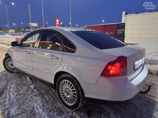 Volvo S40 2009 Kauņa, ar dzinēja tilpumu 1.60 L un nobraukumu 320 tūkst. km par 1890 €, foto 4 vietnē AUTOMOTO.COM.LV