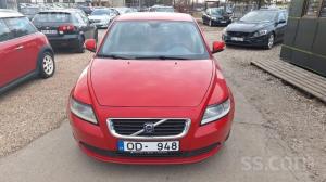 Volvo S40 2009 in Riga, with an engine capacity of 2.00 L and mileage of 241 thousand km for 3900 €, photo 3 on AUTOMOTO.COM.LV