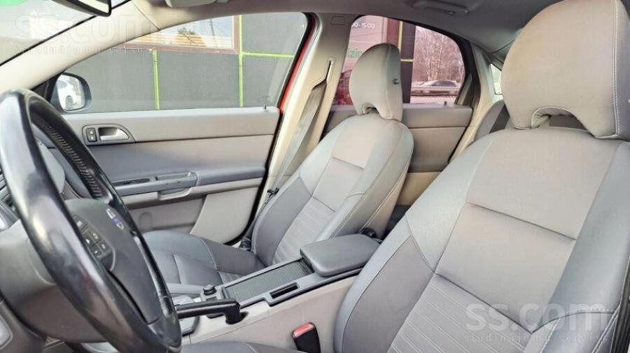 Volvo S40 2009 in Riga, with an engine capacity of 2.00 L and mileage of 241 thousand km for 3900 €, photo 14 on AUTOMOTO.COM.LV
