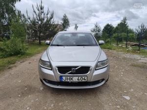 Volvo S40 2009 in Vilnius, with an engine capacity of 1.60 L and mileage of 257 thousand km for 1900 €, photo 3 on AUTOMOTO.COM.LV