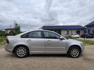 Volvo S40 2009 in Vilnius, with an engine capacity of 1.60 L and mileage of 257 thousand km for 1900 €, photo 6 on AUTOMOTO.COM.LV