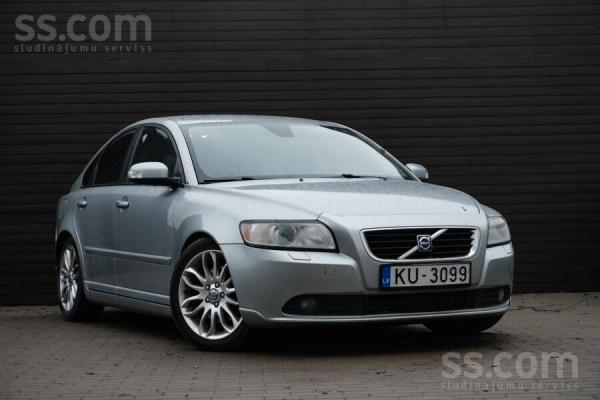 Volvo S40 2009 in Riga, with an engine capacity of 2.00 L and mileage of 356 thousand km for 4790 €, photo 2 on AUTOMOTO.COM.LV