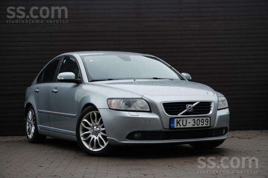Volvo S40 2009 Rīga, ar dzinēja tilpumu 2.00 L un nobraukumu 356 tūkst. km par 4790 €, foto 3 vietnē AUTOMOTO.COM.LV