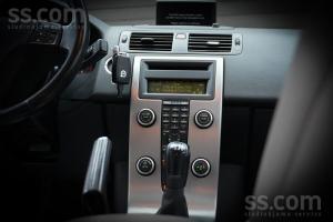 Volvo S40 2009 Rīga, ar dzinēja tilpumu 2.00 L un nobraukumu 356 tūkst. km par 4790 €, foto 7 vietnē AUTOMOTO.COM.LV