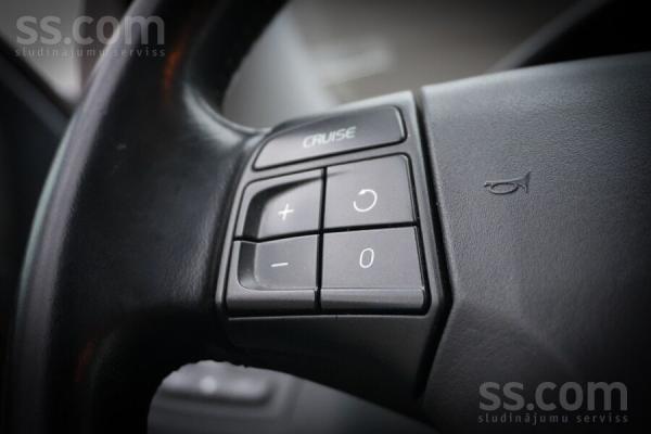 Volvo S40 2009 in Riga, with an engine capacity of 2.00 L and mileage of 356 thousand km for 4790 €, photo 8 on AUTOMOTO.COM.LV