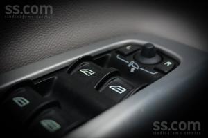 Volvo S40 2009 Rīga, ar dzinēja tilpumu 2.00 L un nobraukumu 356 tūkst. km par 4790 €, foto 15 vietnē AUTOMOTO.COM.LV