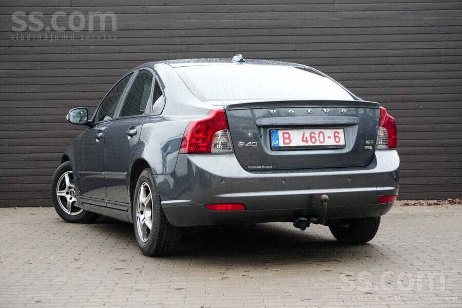 Volvo S40 2009 Rīga, ar dzinēja tilpumu 1.60 L un nobraukumu 201 tūkst. km par 4890 €, foto 5 vietnē AUTOMOTO.COM.LV