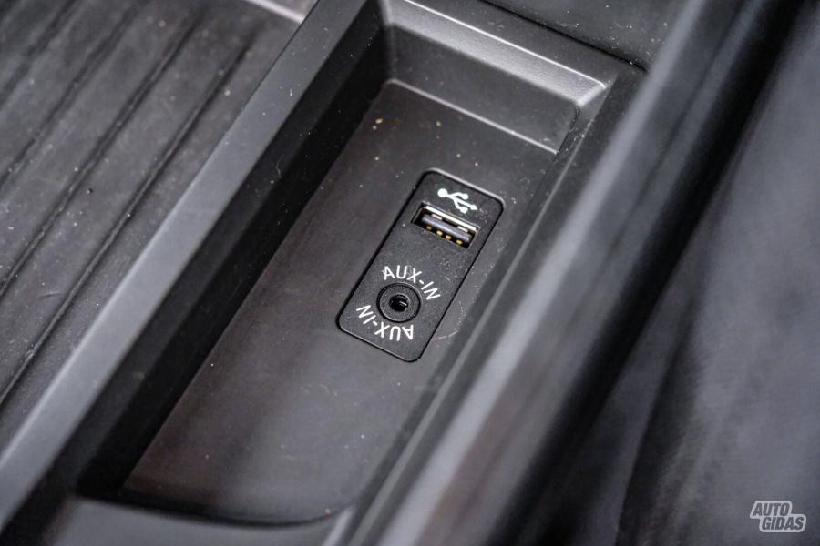 Volvo S40 2009 Kauņa, ar dzinēja tilpumu 1.60 L un nobraukumu 33 tūkst. km par 3890 €, foto 24 vietnē AUTOMOTO.COM.LV