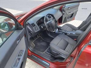 Volvo S40 2010 Šauļi, ar dzinēja tilpumu 1.56 L un nobraukumu 236 tūkst. km par 3650 €, foto 11 vietnē AUTOMOTO.COM.LV