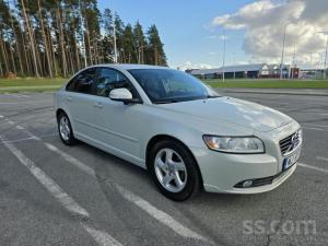 Вольво С40 2011 в Рига на AUTOMOTO.COM.LV Вольво С40 2011 в Рига, объемом двигателя 1.60 л и пробегом 255 тыс. км за 4300 €, фото 1 на AUTOMOTO.COM.LV