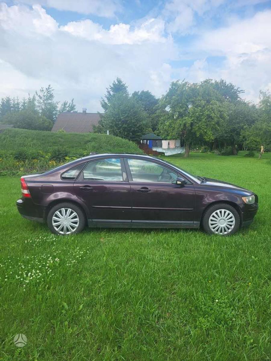 Violets Volvo S40 2005 Ukmergė, ar dzinēja tilpumu 1.56 L un nobraukumu 304 tūkst. km par 1300 €, foto 1 vietnē AUTOMOTO.COM.LV
